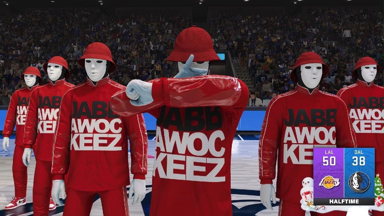 Anthony "Street clothes" Davis RUINS half time show - YouTube