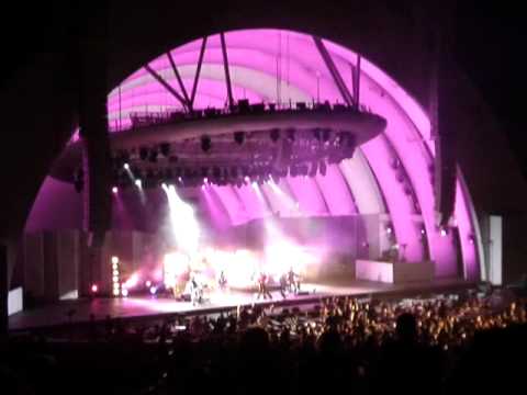 Goldfrapp - Rocket (live in LA @ the Hollywood Bowl 6.27.10) - YouTube