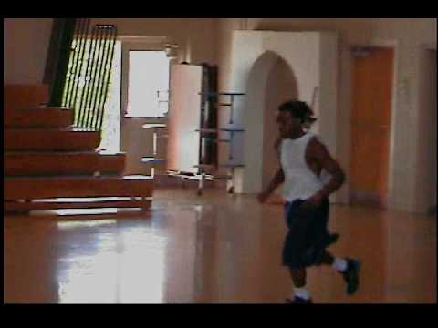 Davarus Bell At Moor High Gym - YouTube