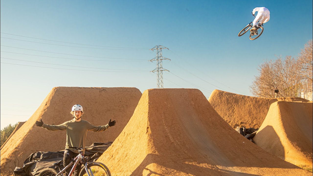 LA POMA BIKEPARK 2023 IS THE DREAM ! - YouTube