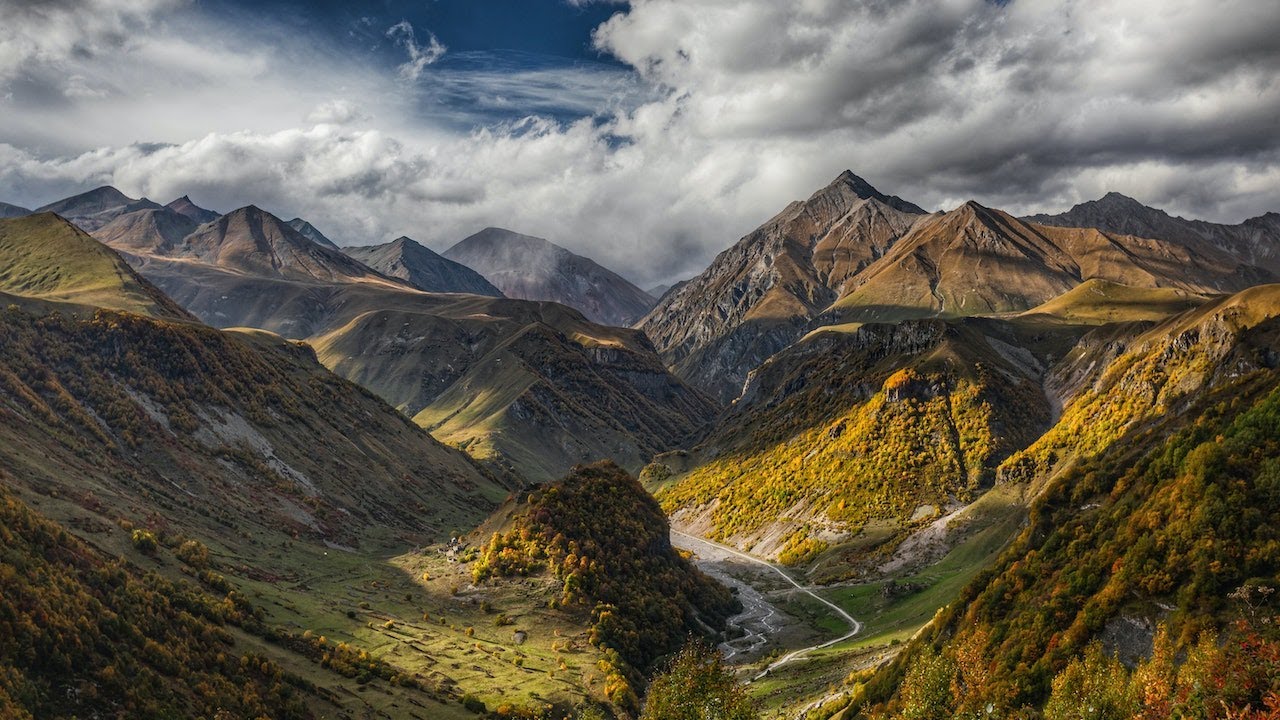 RELAXING MUSIC JOURNEY with PICTURESQUE MOUNTAIN VIEW followed by ...