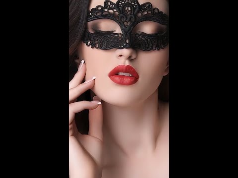 Elina Devia The Queen OF Chameleon 884