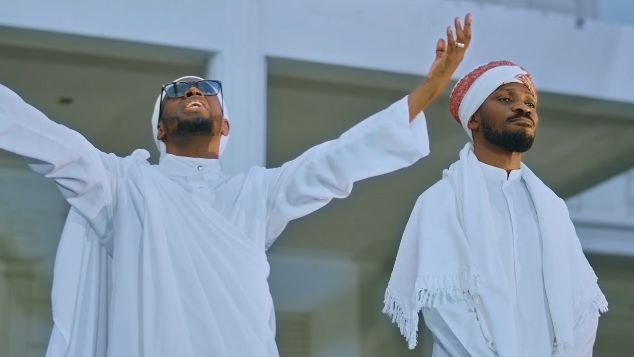 Man & Woman Bobi Wine & Nubian Li Official video 4K - YouTube