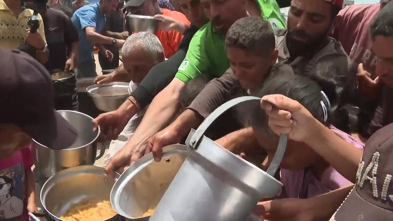 Desperate Palestinians queue for food in Muwasi amid severe shortages ...