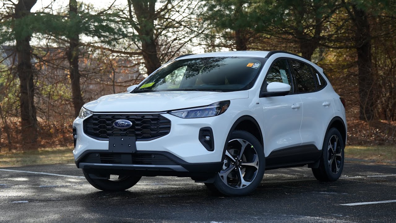 2025 Ford Escape ST Line Select Hybrid Review - Efficient and Practical ...