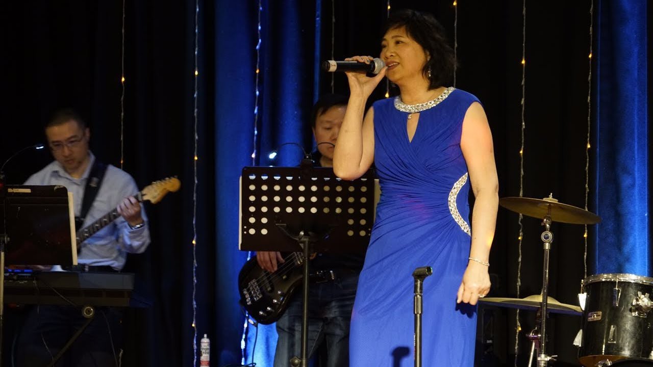 Sad Movie - Wendy & Contempo Band at Mother's Day Celebration 2017 ...