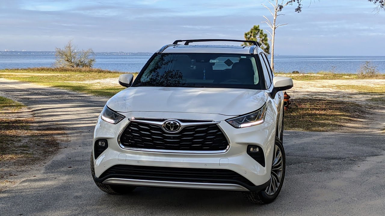 How to activate or disable kick sensor on 2021 Toyota Highlander - YouTube