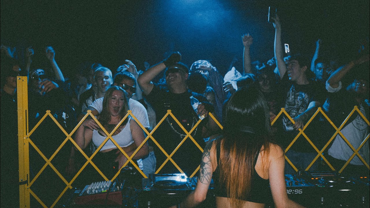 UNDERGROUND RAVE | AFTERMOVIE - YouTube