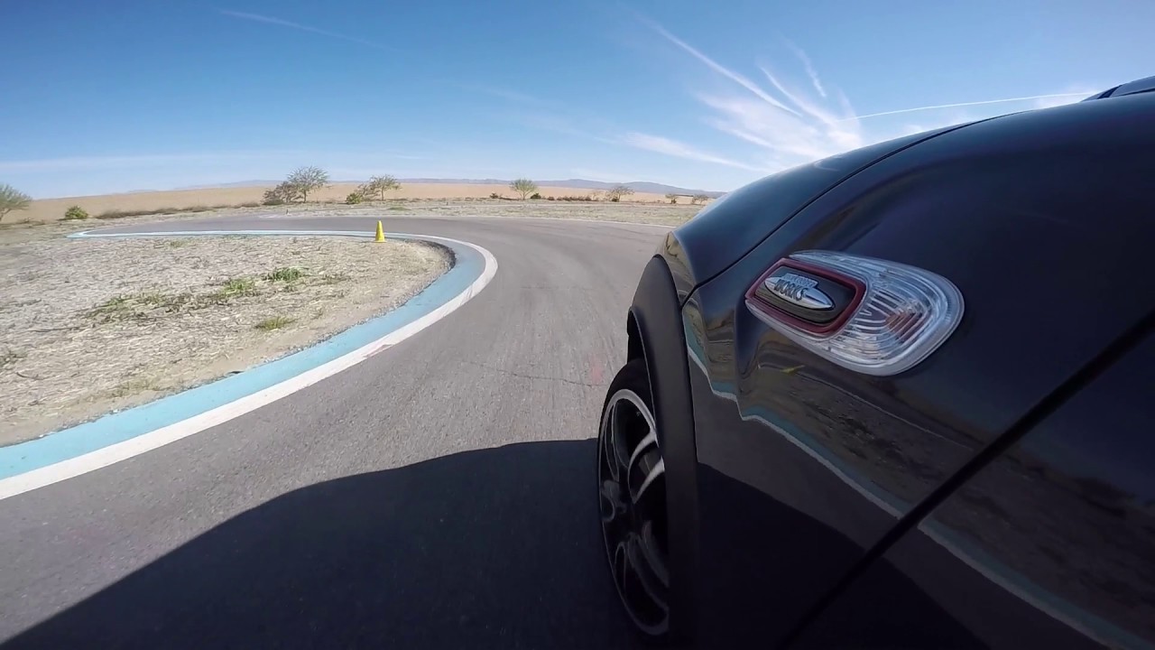 Mini Cooper JCW Drifting - YouTube