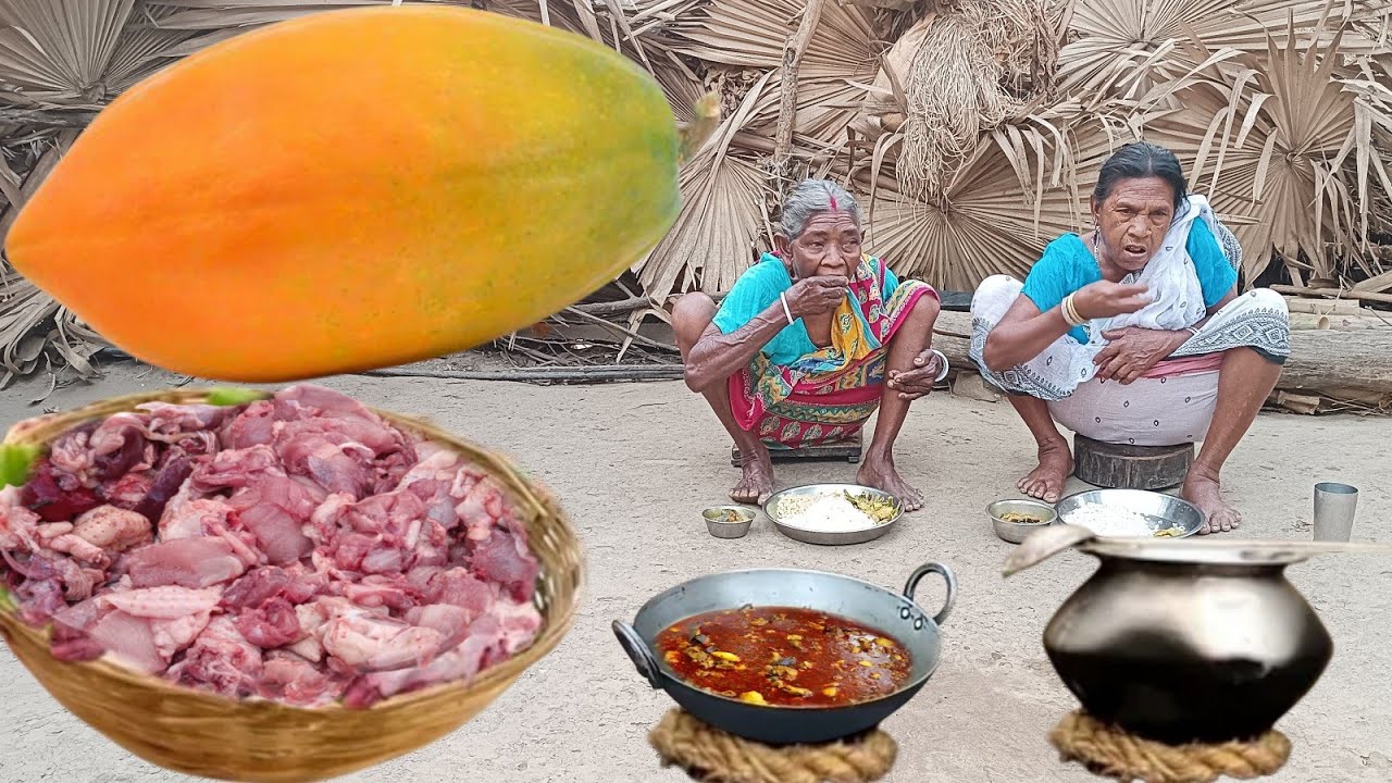 CHICKEN MEAT CURRY with RIPE PAPAYA cooking by our old Grandmothers And ...