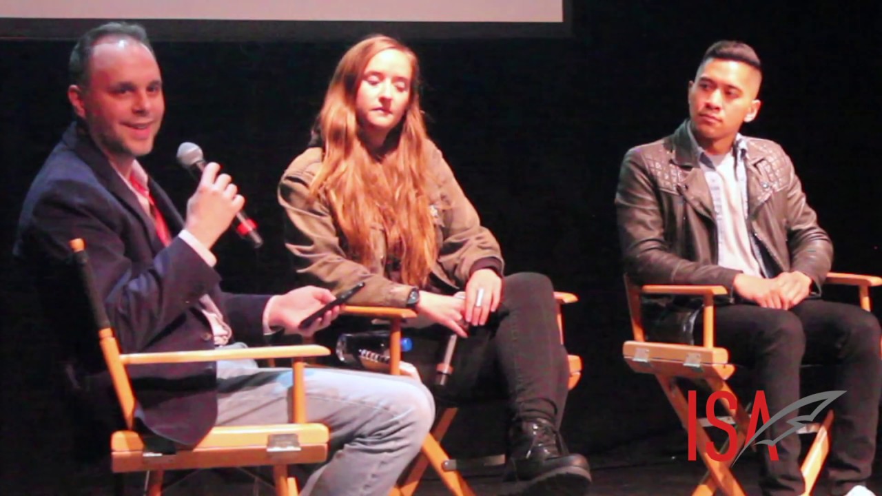 How to Pitch Your Screenplay! - YouTube
