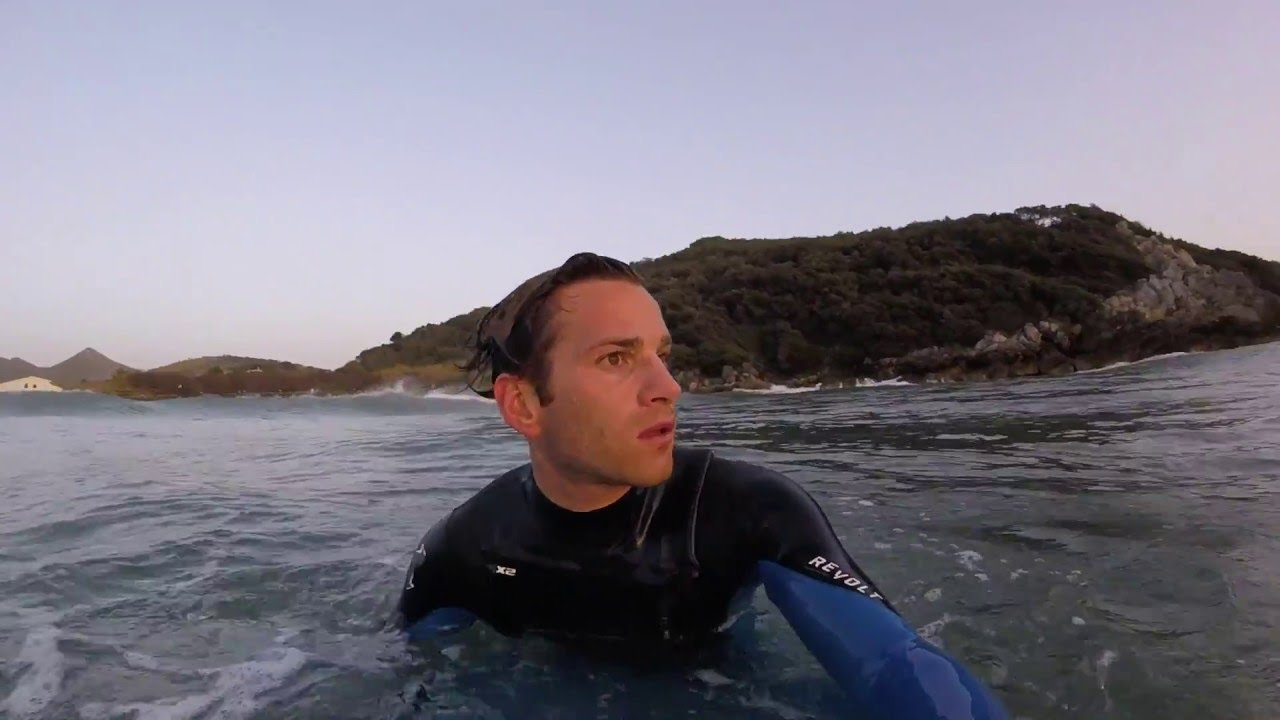 GoPro HERO4session 8°video Winter Surf Session - YouTube