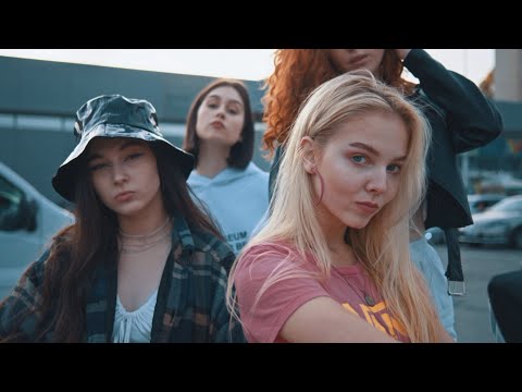 Gigi D'Agostino & LA Vision - In & Out  (Smile Remix)