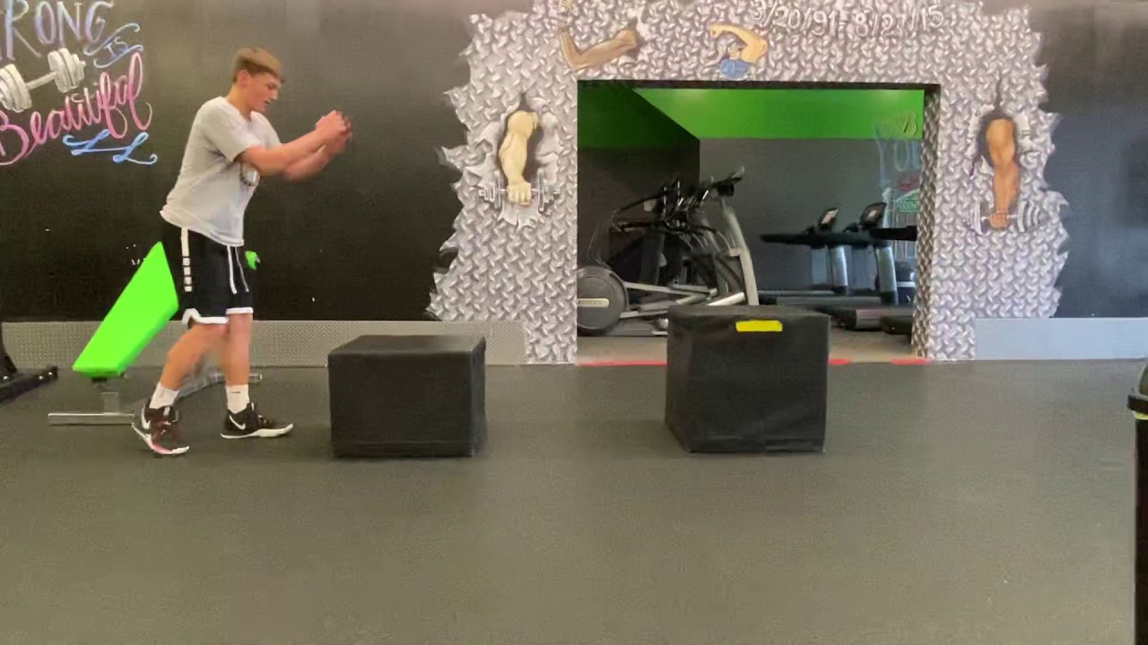 Carson Sanders hitting plyometrics - YouTube