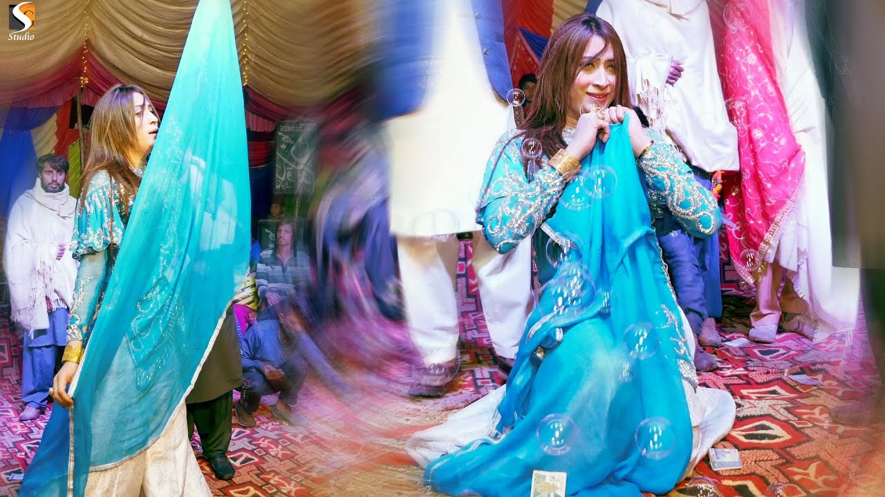 Suit Sewaya , Gul Mishal Saraiki Dance Performance 2022 - YouTube