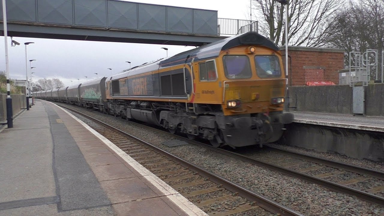 Retford high level and low level platforms. - YouTube