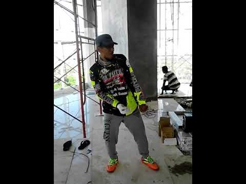 kuli bangunan goyang coli