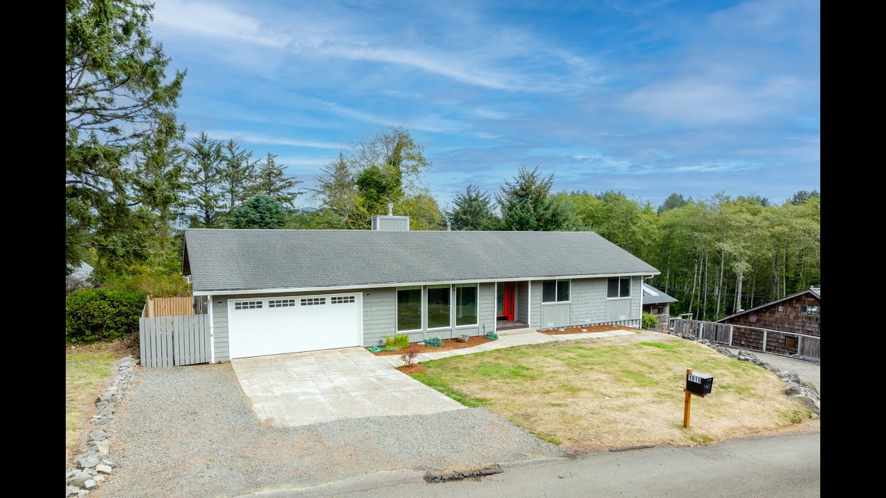 SOLD! Speedy walk through-BIG yard, BIG deck, Extra LOT! - YouTube