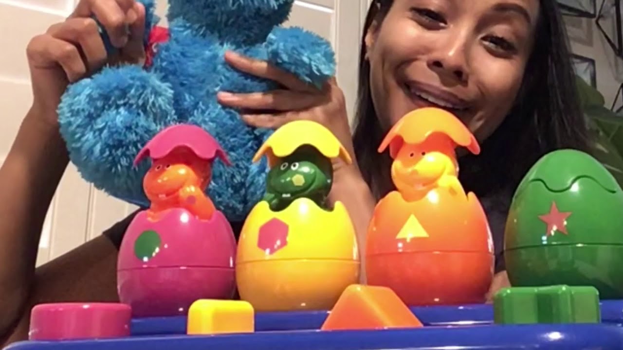 Miss Jess Plays With Eggs - YouTube