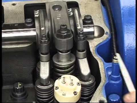 adjusting tappets - YouTube