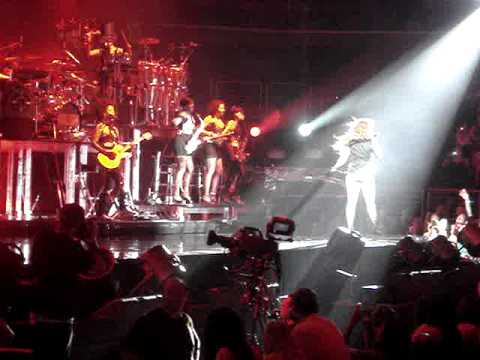 Beyonce - Hello - I am...Tour Live in Washington DC 06/24/2009 - YouTube