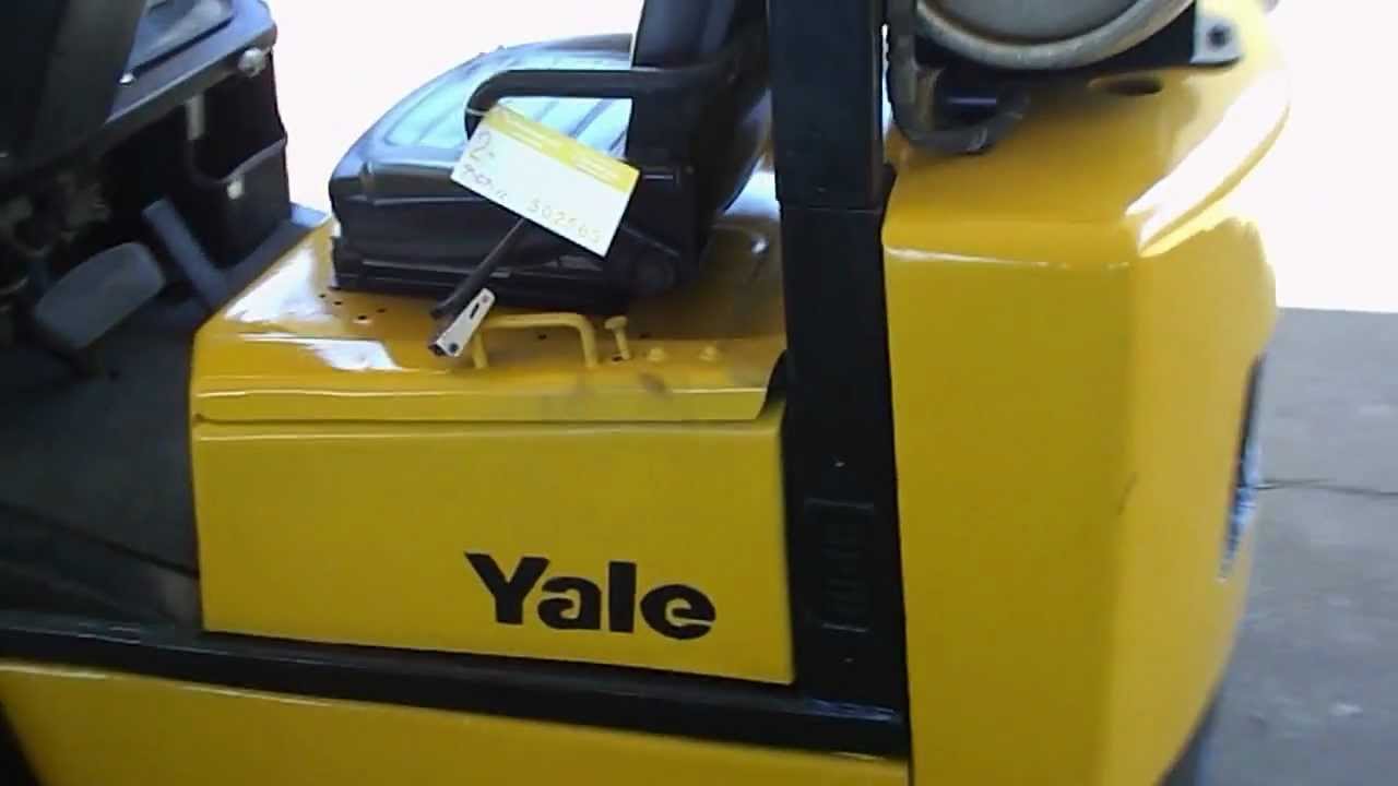 Yale GLC040 Forklift - YouTube