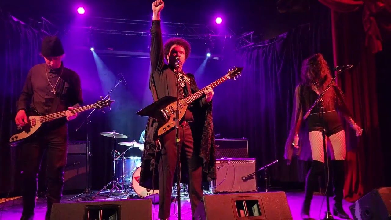 Isaac Rother & The Phantoms - "Haunted Castle" & "The Phantom" - Star ...