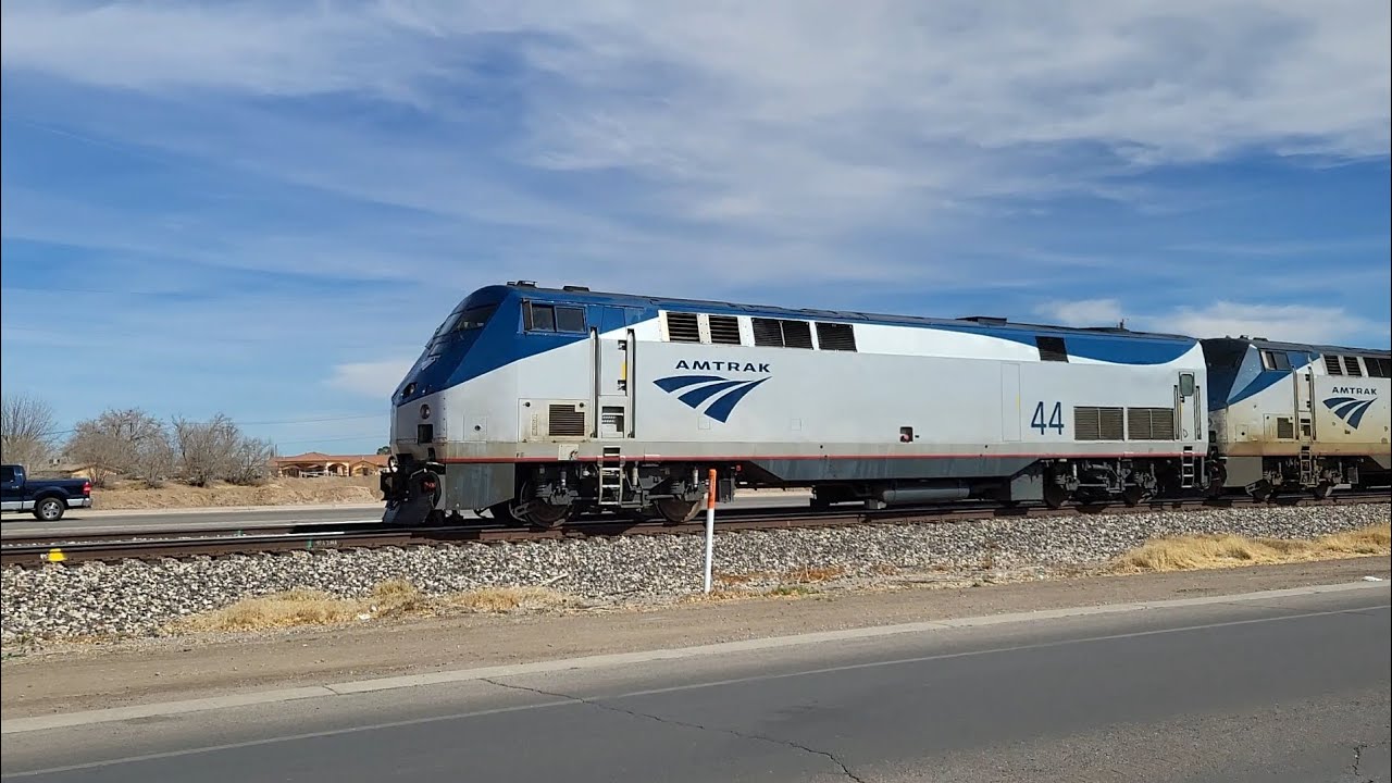 Fast Amtrak train 1 with my horn show from crew - YouTube