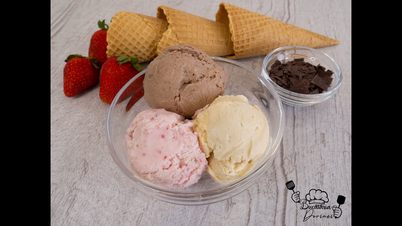 Inghetata cremoasa de vanilie, cacao si capsuni pregatita acasa -fara ...