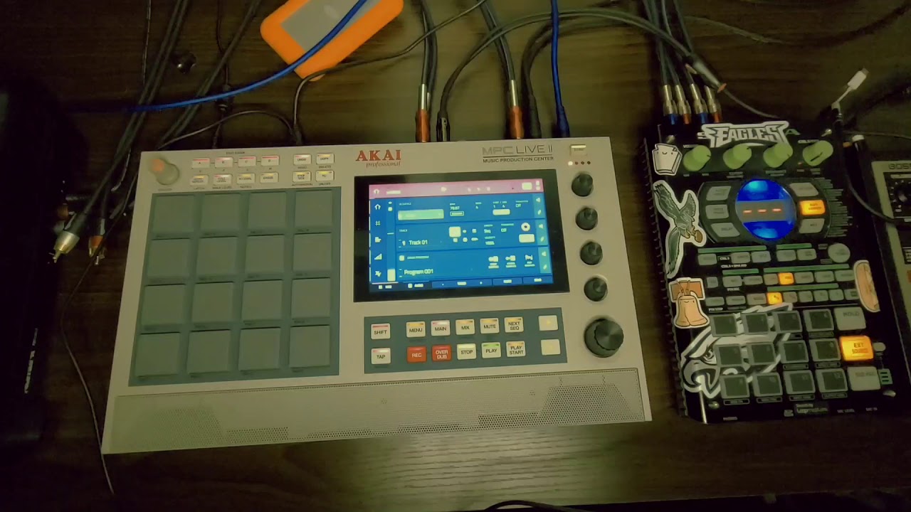 Akai MPC Live 2 Retro Edition/SP-404A - Afternoon Chops - YouTube