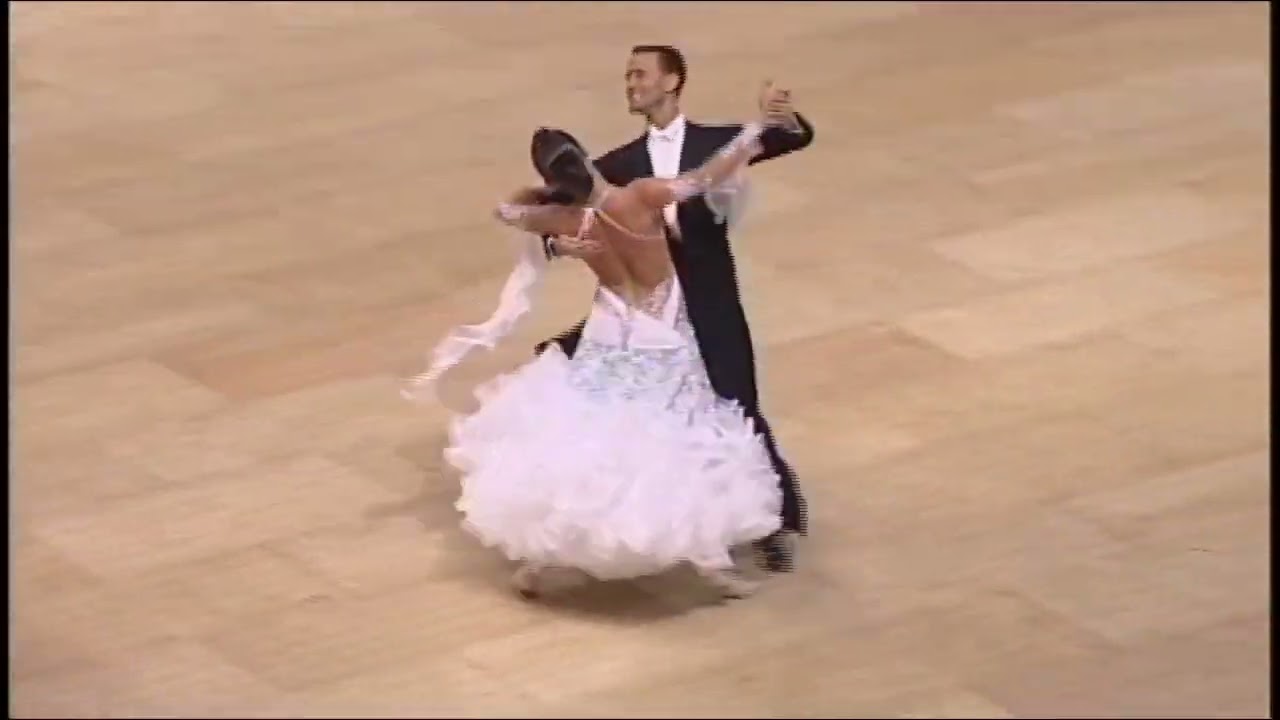 UK Open Final Quickstep | Professional Ballroom - YouTube