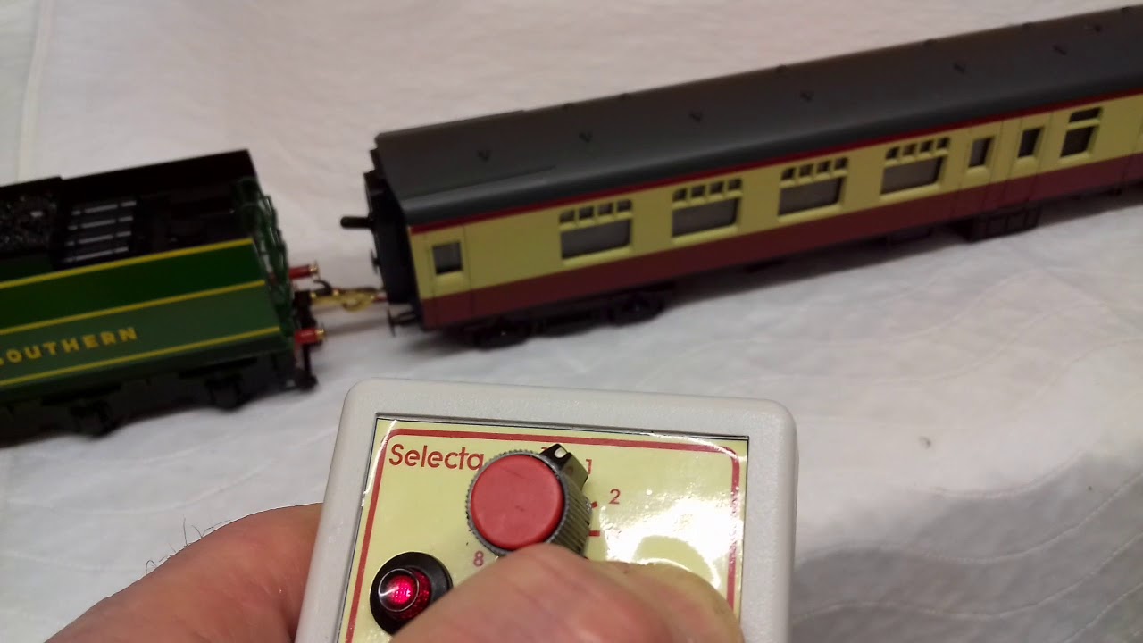 ACE Tangmere Wireless Loco First Test - YouTube