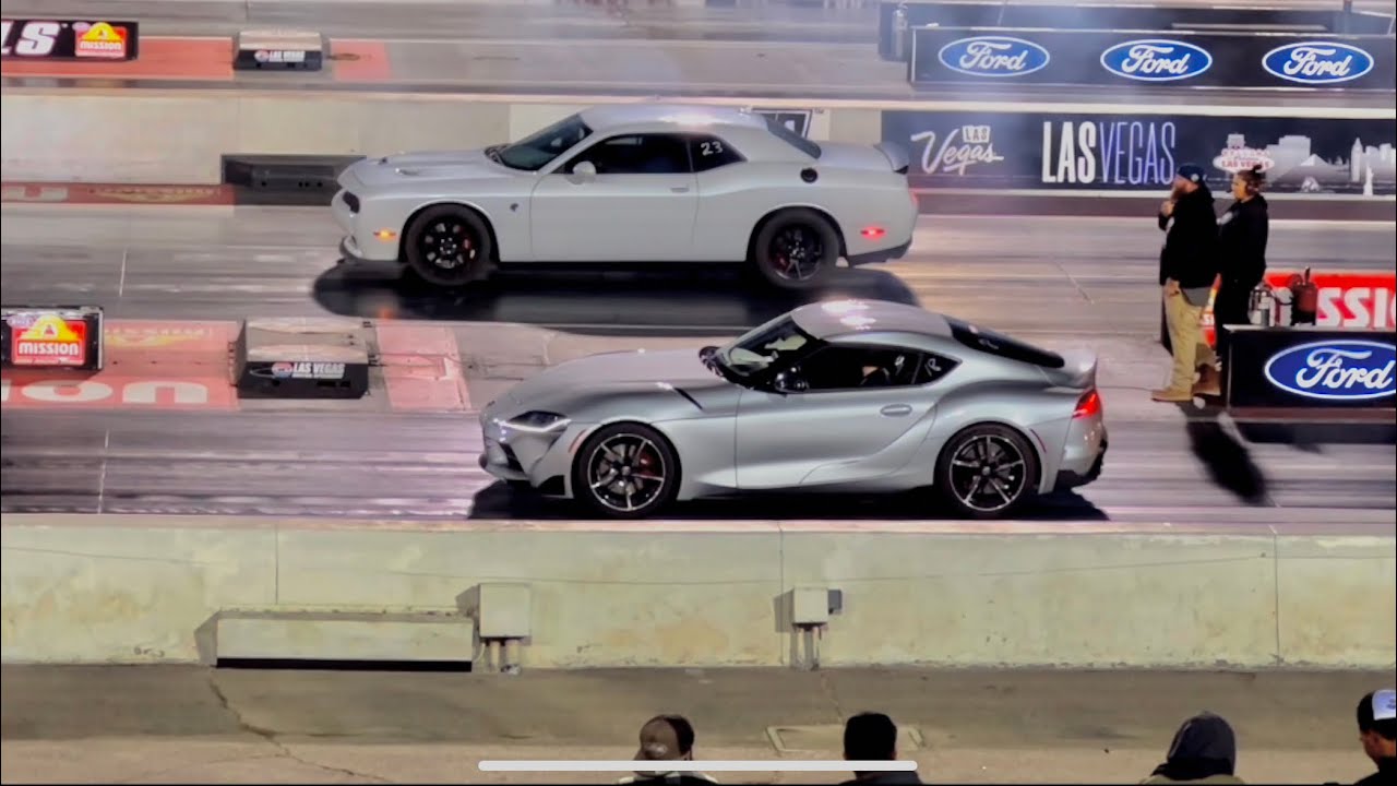 Muscle Cars Vs Sport Cars (Dodge Challenger Hellcat, McLaren Artura ...