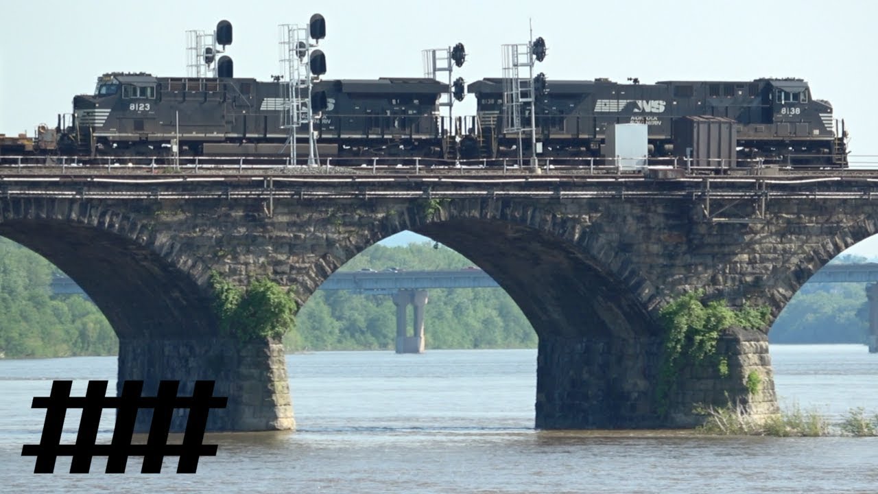 Norfolk Southern Intermodal Train Crosses the Rockville Bridge in PA ...