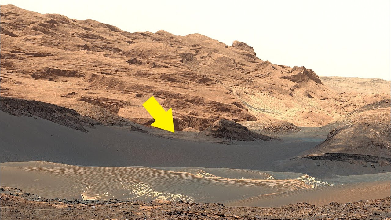 Curiosity Rover Captured this Unique Layer on Martian surface near ...