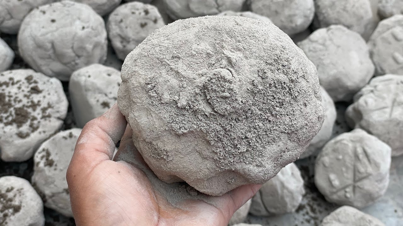 ASMR: Relaxing Sand, Mud Balls, Shapes, Dry Floor Crumbling Sounds ...