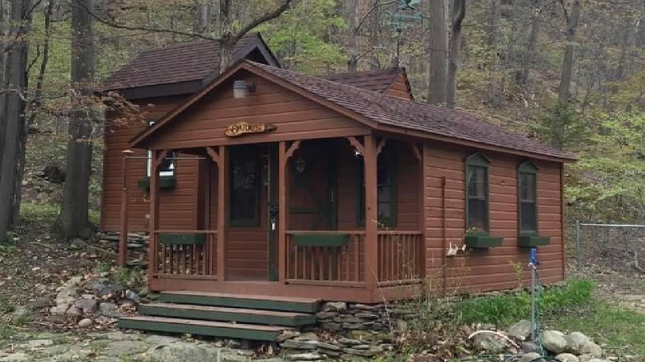 Charming Stunning Tiny House In The Wood - YouTube