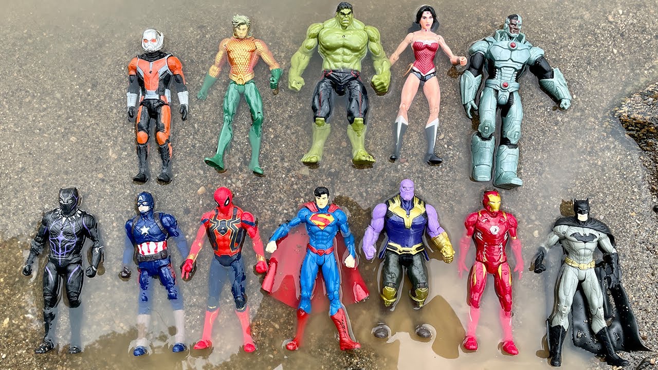 Hunting toys superheroes Avengers & justice league,spiderman,superman ...
