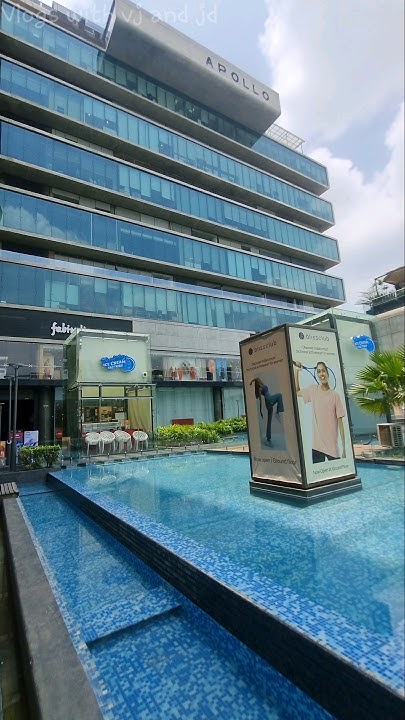 Apollo premier building Vijay nagar Indore #Indore city || Farzi cafe || The hub mall - YouTube