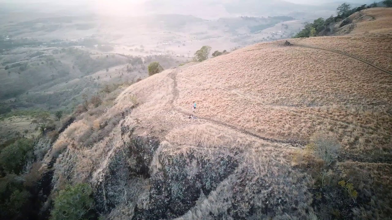 Drone footage on Tabletop Mountain, Toowoomba - YouTube