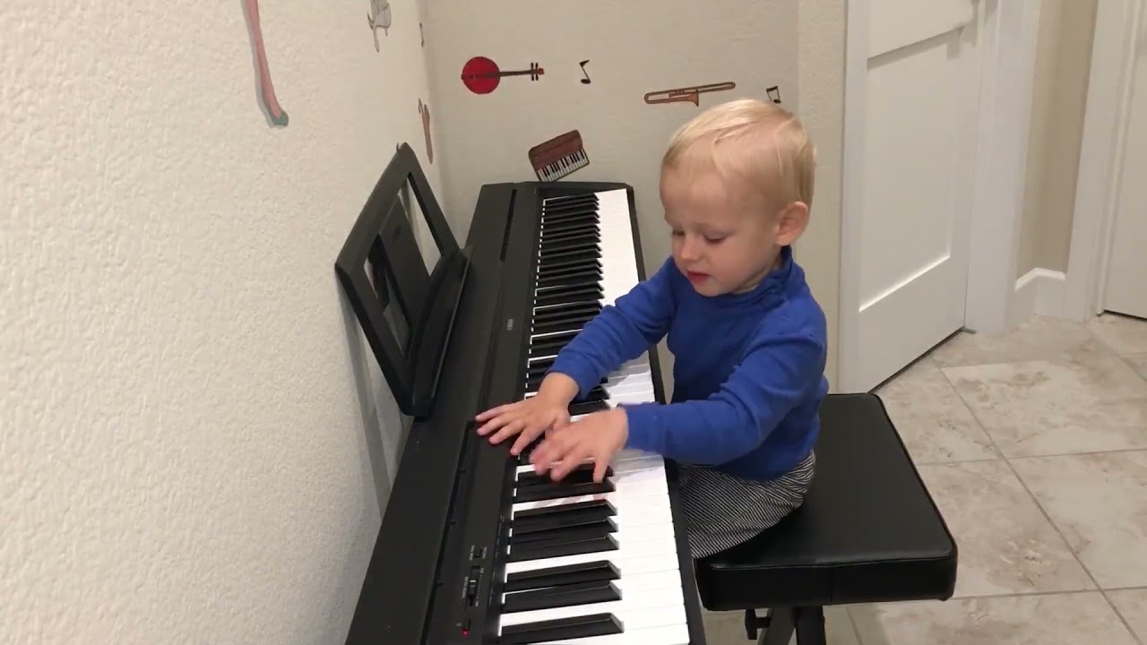 1 Year old Baby Amazing Playing Tchaikovsky: Piano Concerto No.1, Op.23 ...