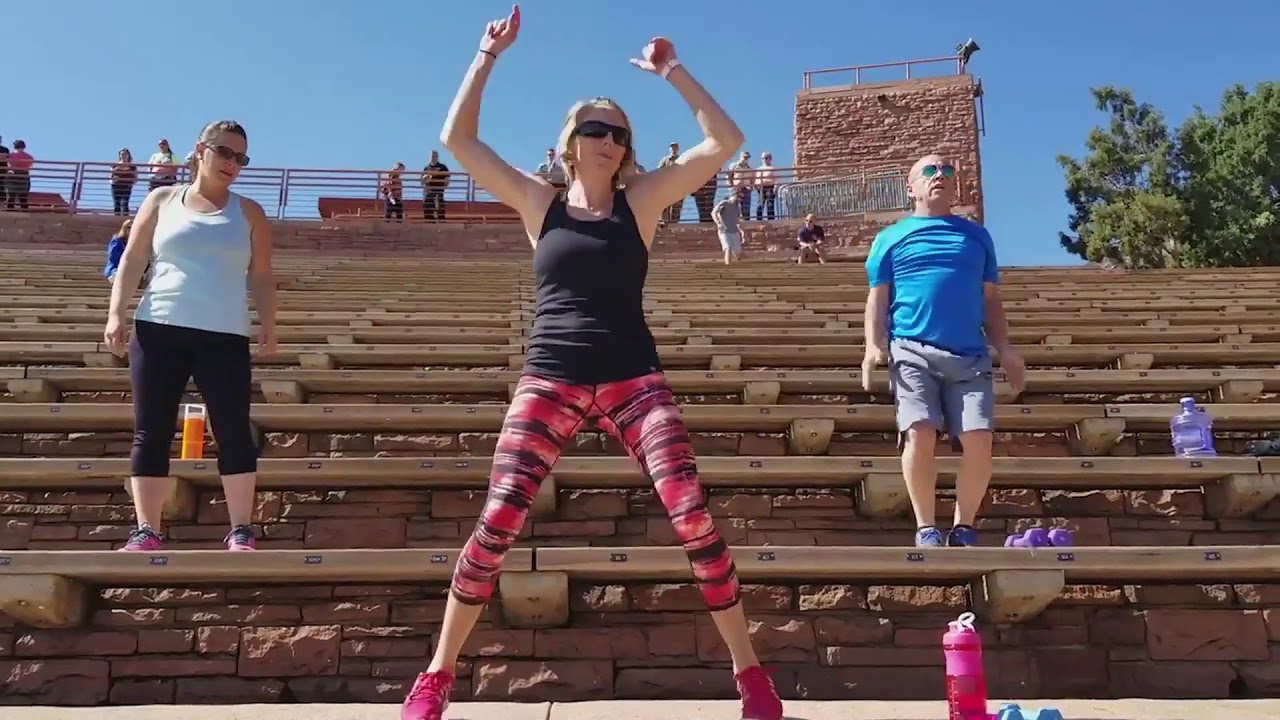 Full Body Interval Training with Lindsay (workout 1) - YouTube