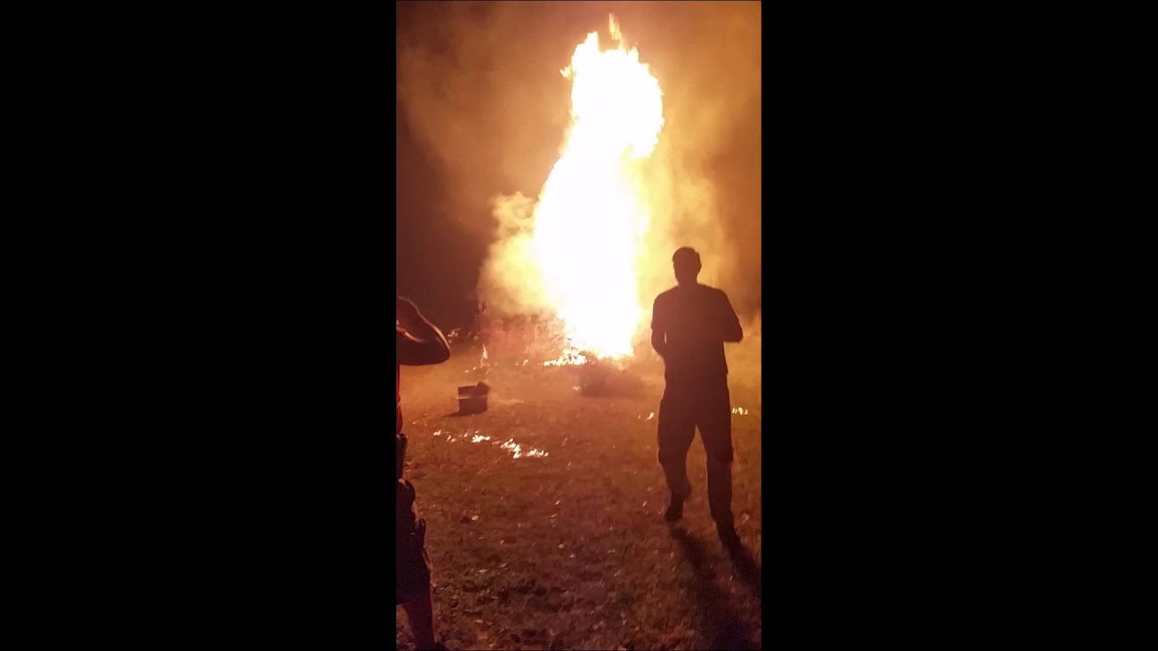 Redneck New Year Bomb Fire 2015-2016 - YouTube