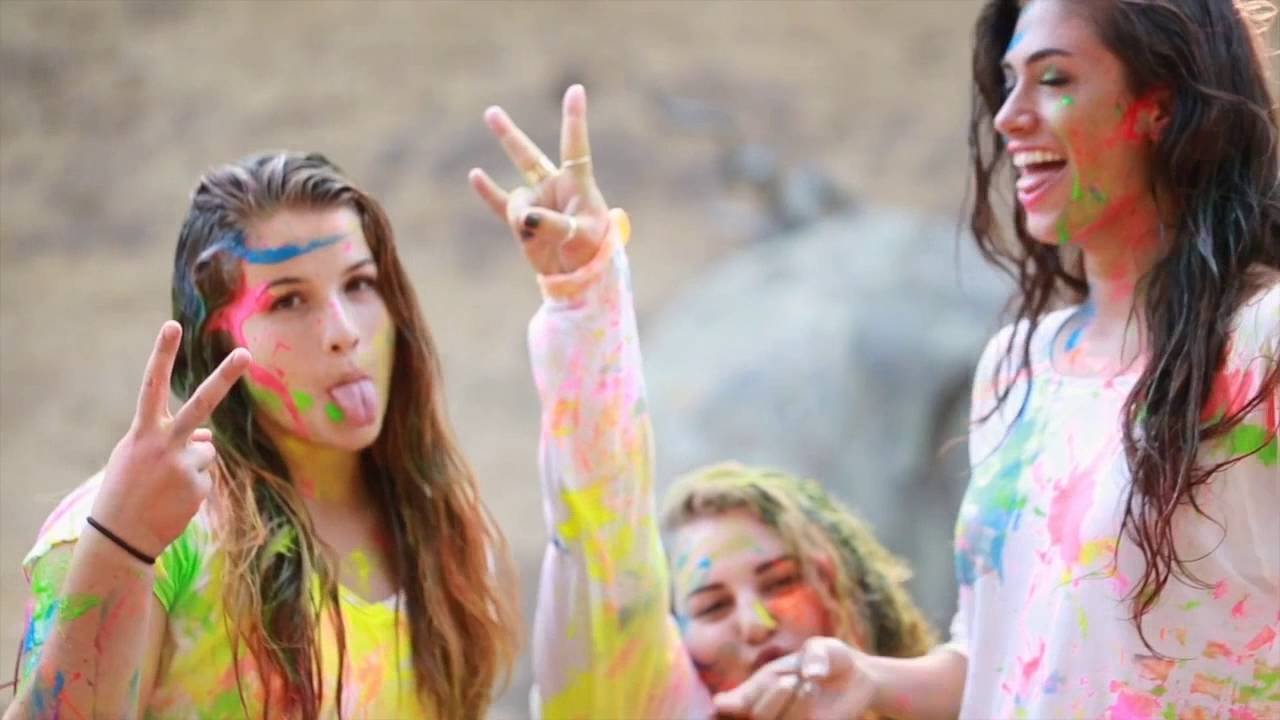 Paint Fight! - LGP Senior Model 2017 - YouTube