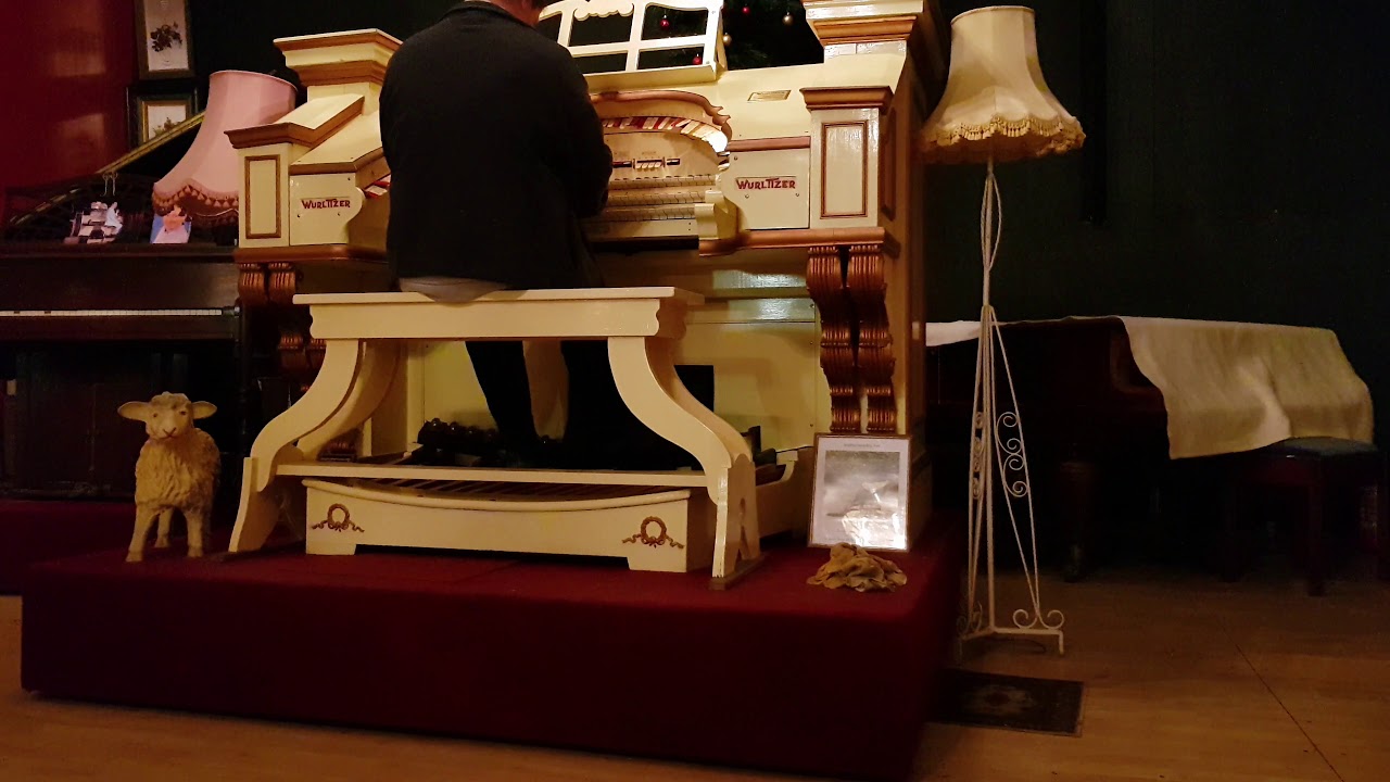 Christian Cartwright at the ex-Granada Slough WurliTzer - Cha Cha Cha ...