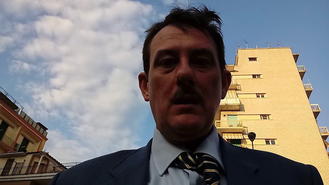 Trailer Il coraggio di guardare avanti - YouTube