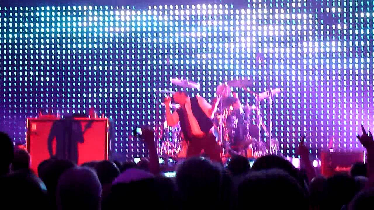 Stone Temple Pilots - Still Remains Live HD Reno 7/08/11 - YouTube