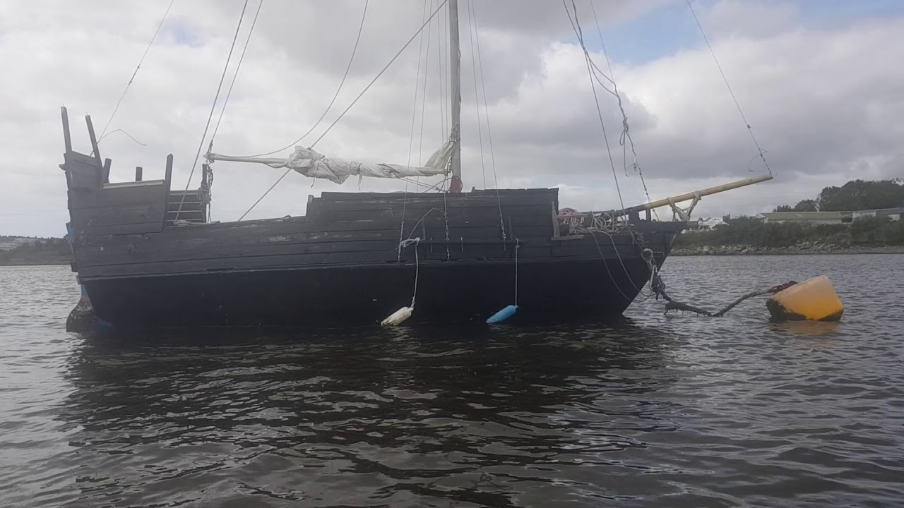 Smugglers sloop Trinity on the Plym Plymouth - YouTube