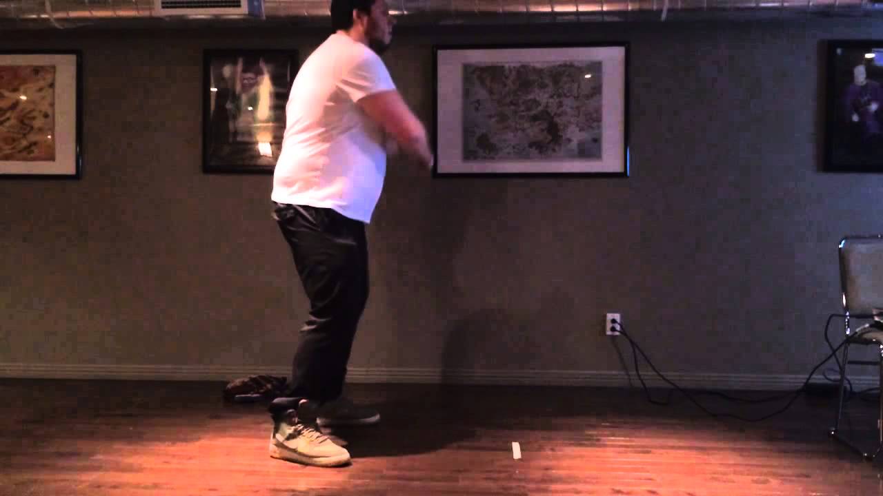 Fat Guy Dances to 50 Cent | Dance Central - YouTube