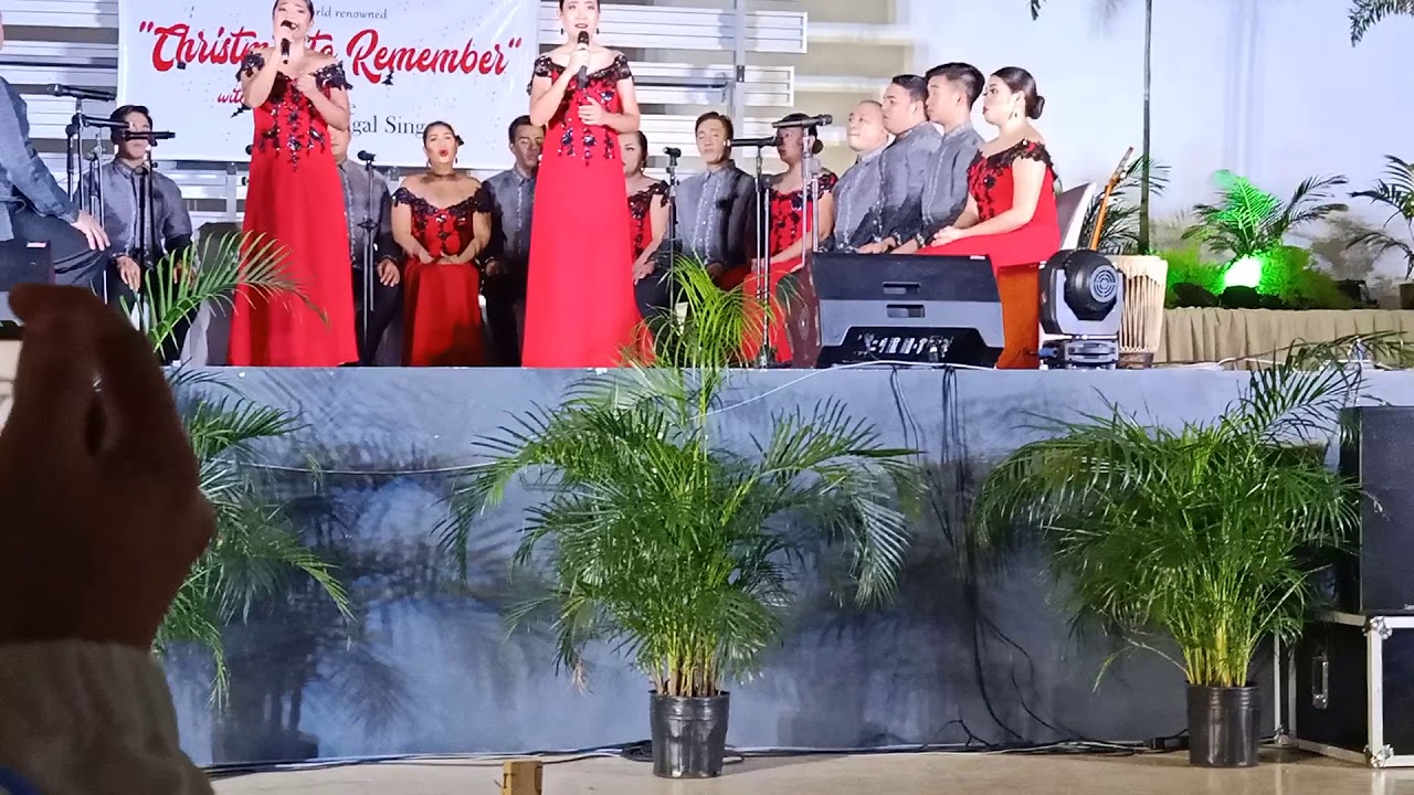 The Madrigal Singers - YouTube